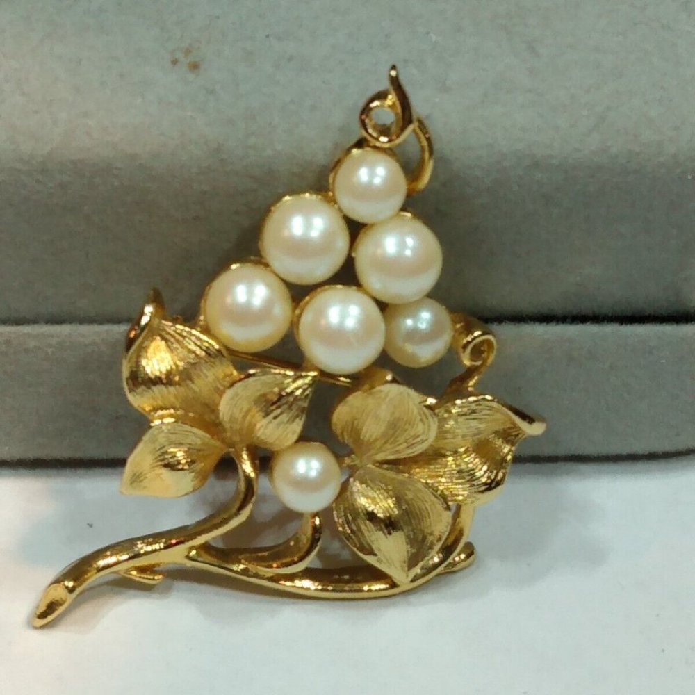 Vintage Lisner Grape Cluster Brooch/Pin, Faux Pearls … - Gem